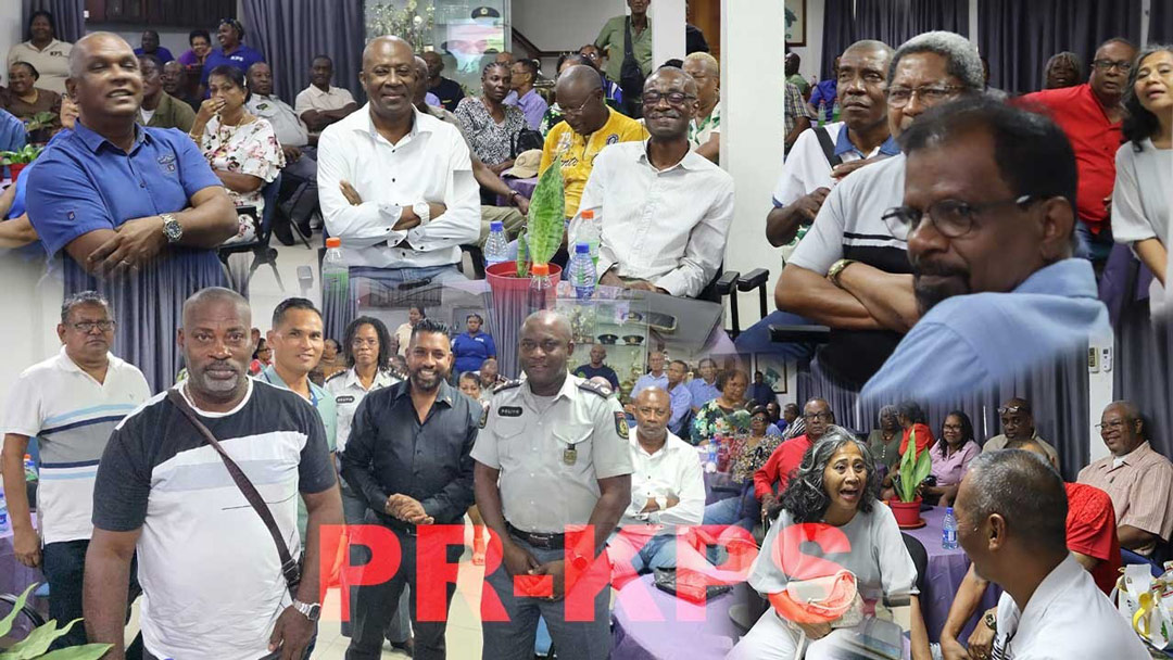 Gepensioneerde politieambtenaren en korpsleiding slaan brug tussen ...