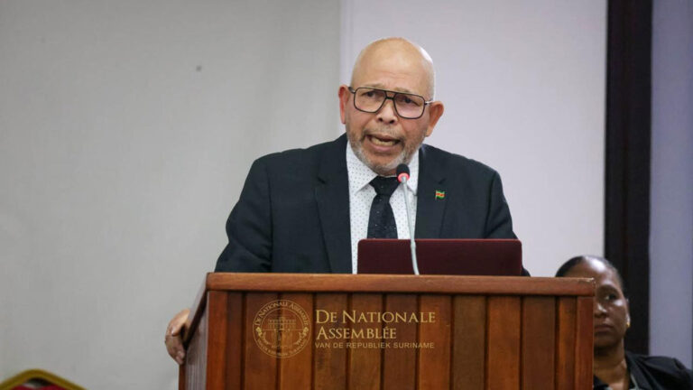 Currie: ‘Onderwijs moet nationale prioriteit worden’
